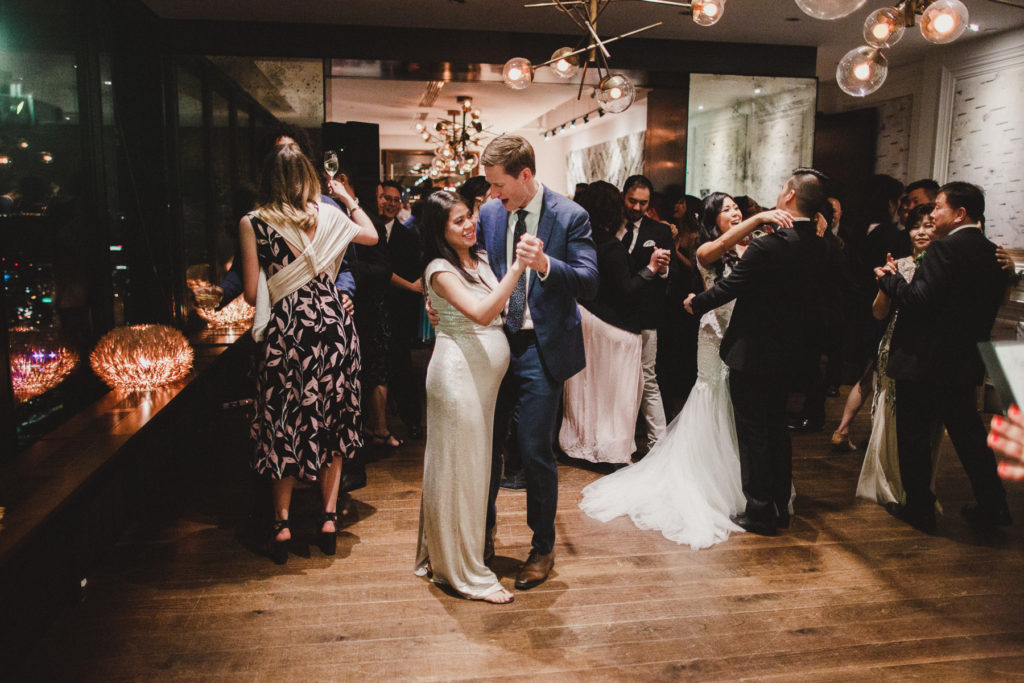 Canoe Restaurant Wedding Pictures by Toronto Photographer