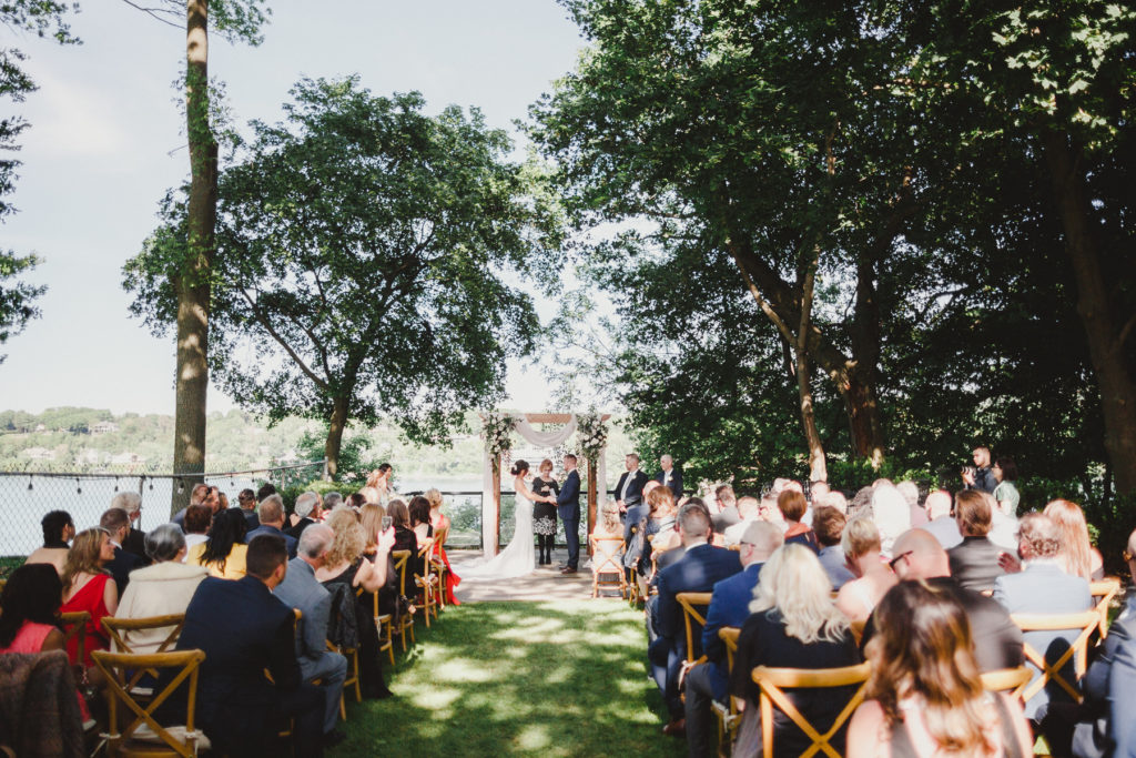 How to Officiate the Perfect Wedding Ceremony